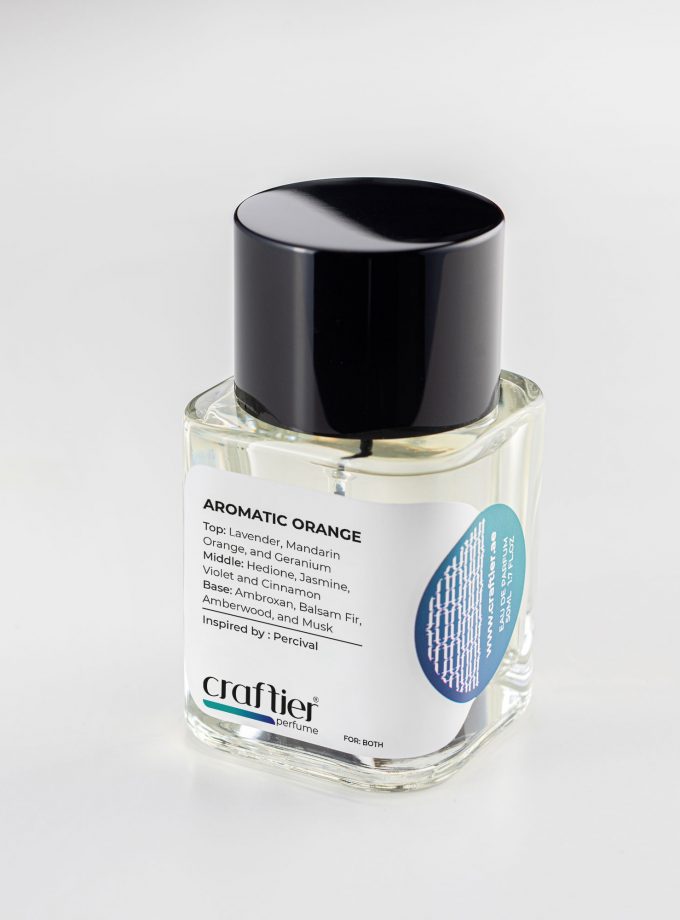 AMBERY CEDAR - Craftier Perfumes