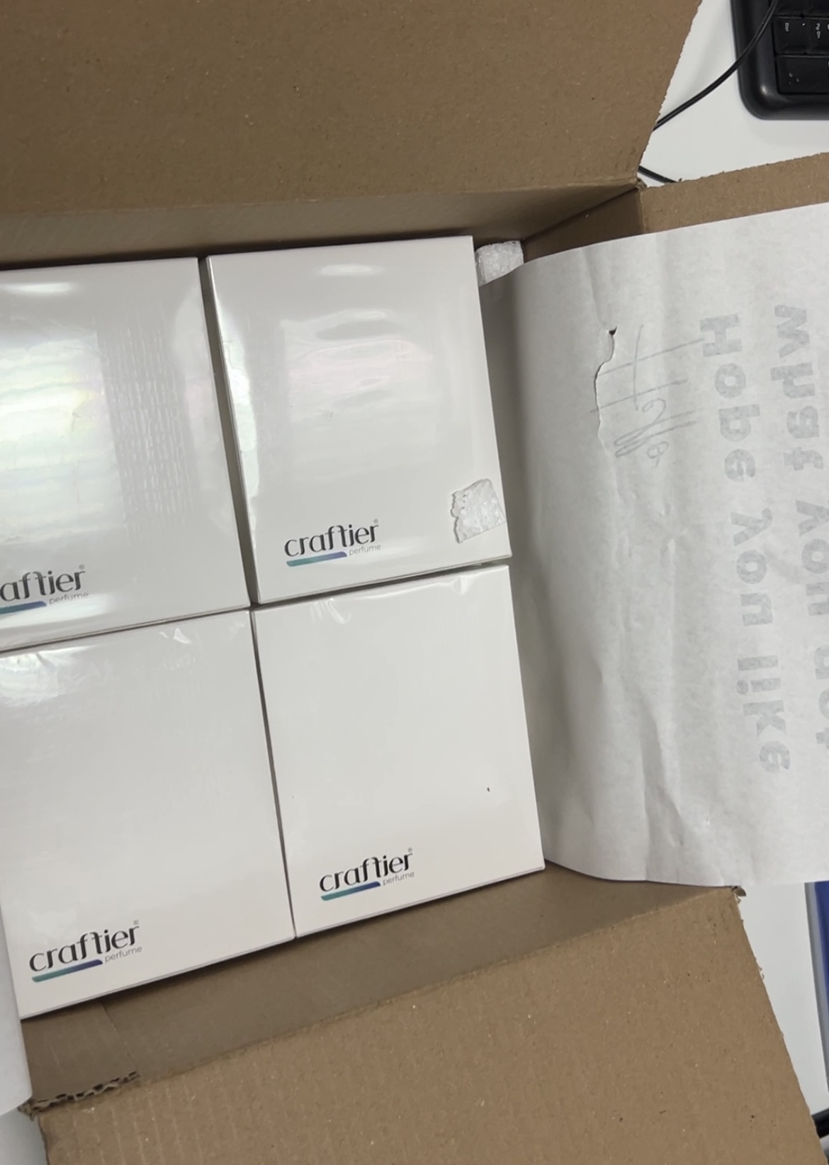 Ambery Leather - Craftier Perfumes